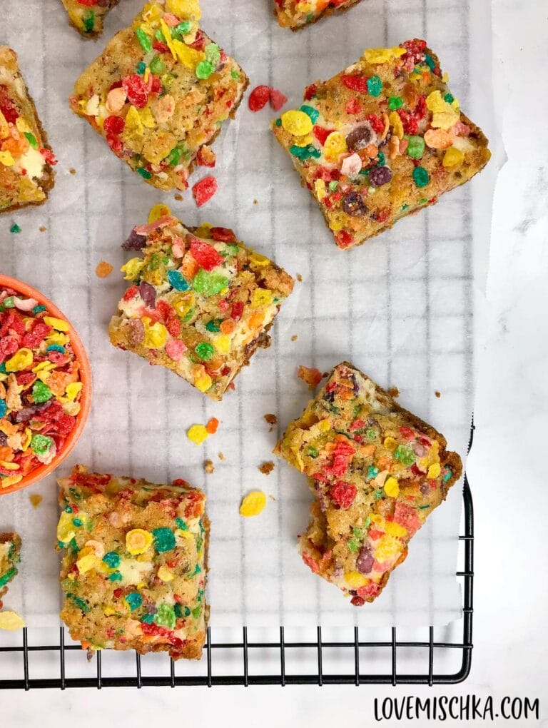 Fruity Pebbles Bar Recipe - Easy, Fun, & Unique - Love Mischka